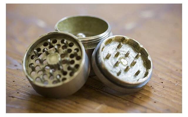 Grinders – Glass Essentials